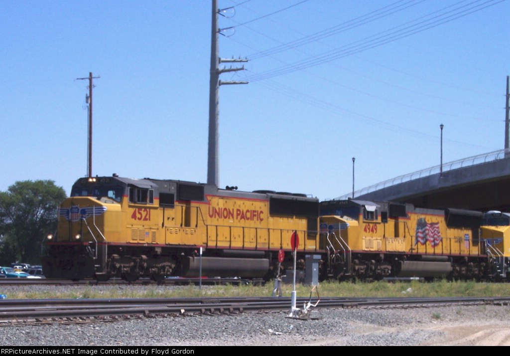 westbound enters UP Yard